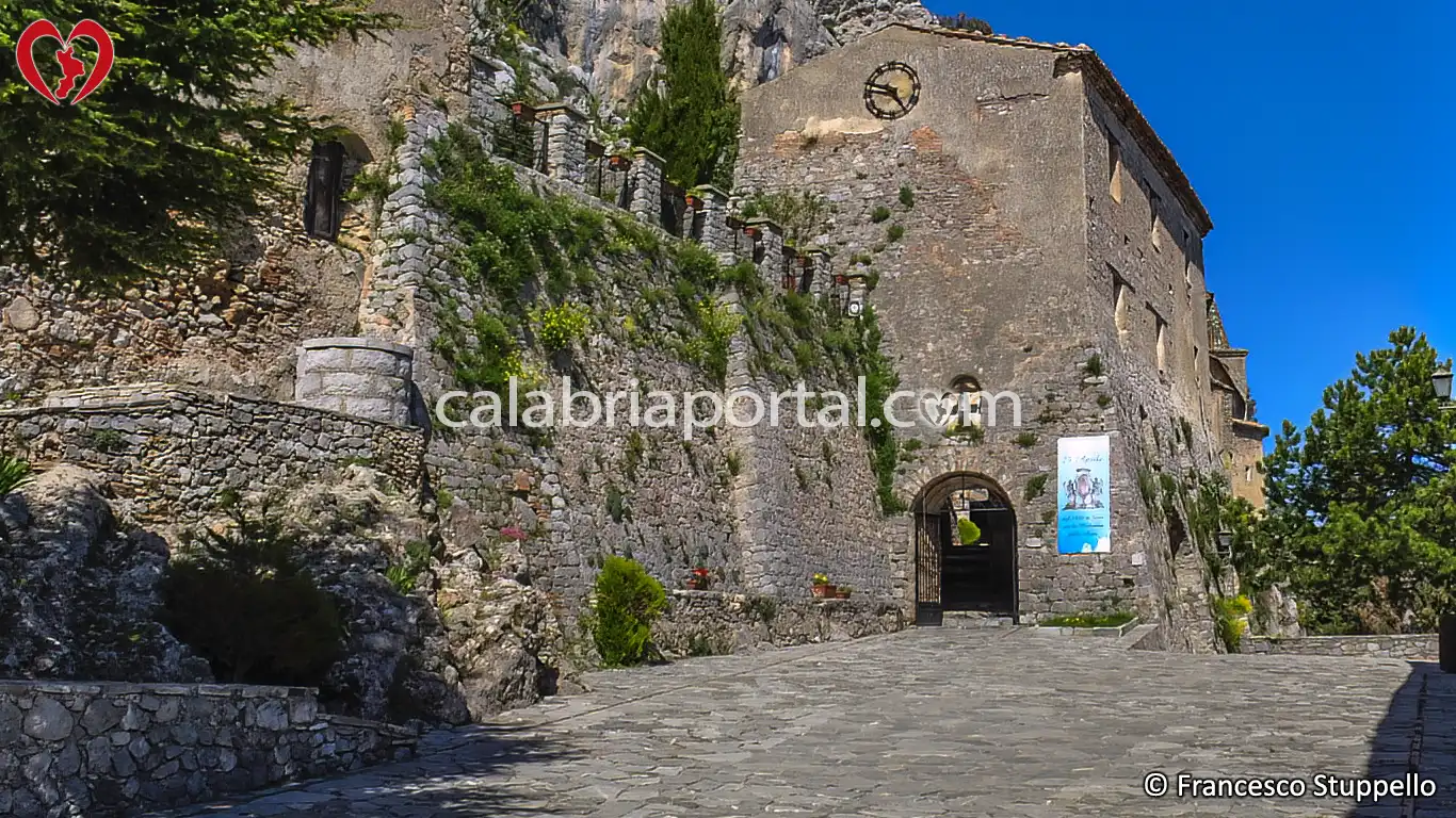 Santuario di Santa Maria delle Armi a Cerchiara di Calabria