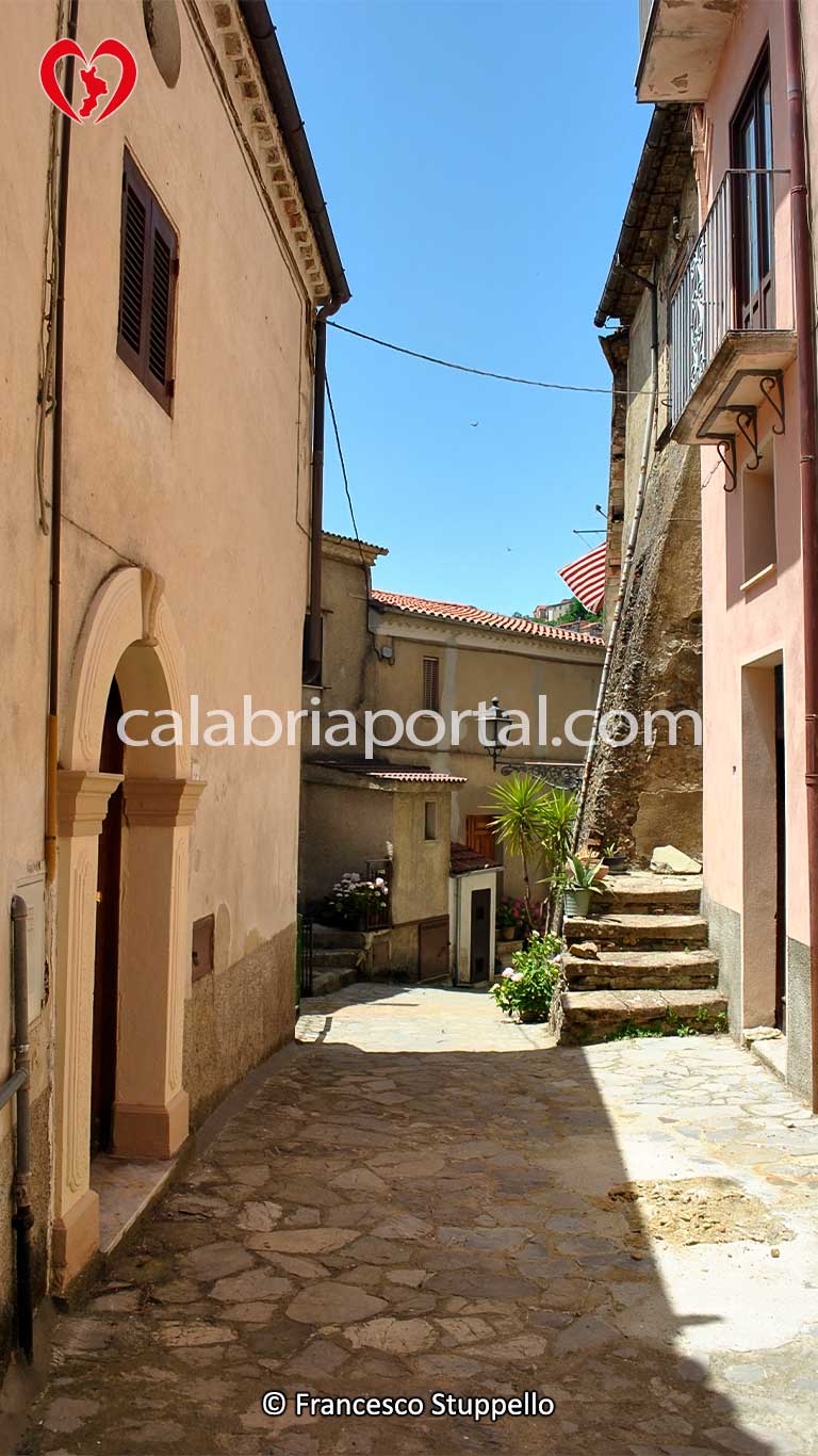 Corte di Aprigliano (Calabria): cosa vedere e fare