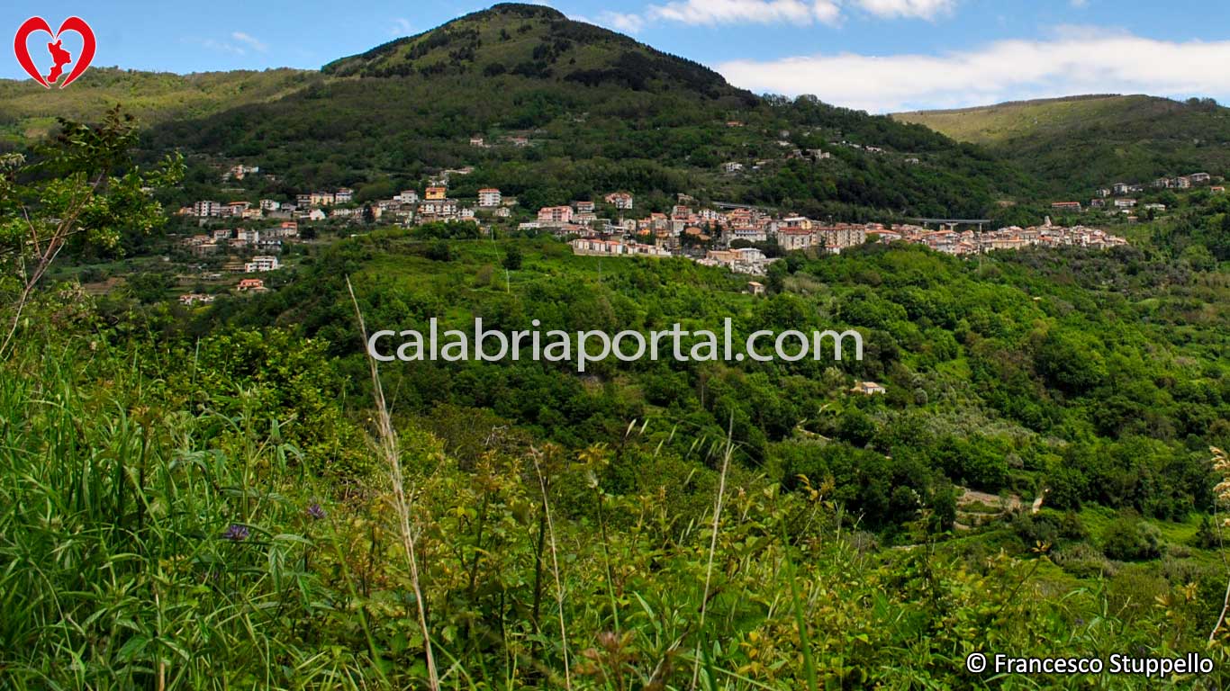 Lago (Calabria): cosa vedere, fare, idee di viaggio