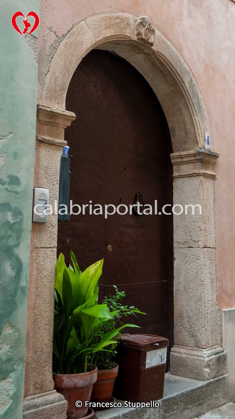 Portali Antichi, Artistici e Nobiliari della Calabria