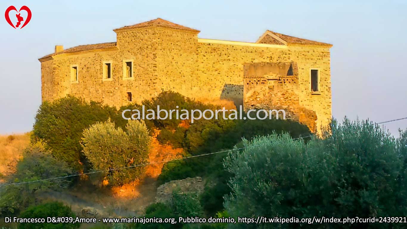 Castelli della Calabria: medievali e palazzi storici calabresi