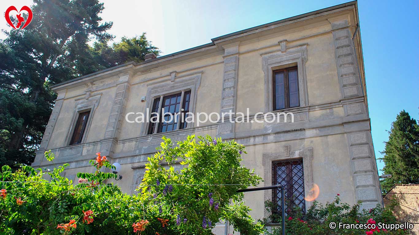 Petrone di Aprigliano (Calabria): cosa vedere e fare