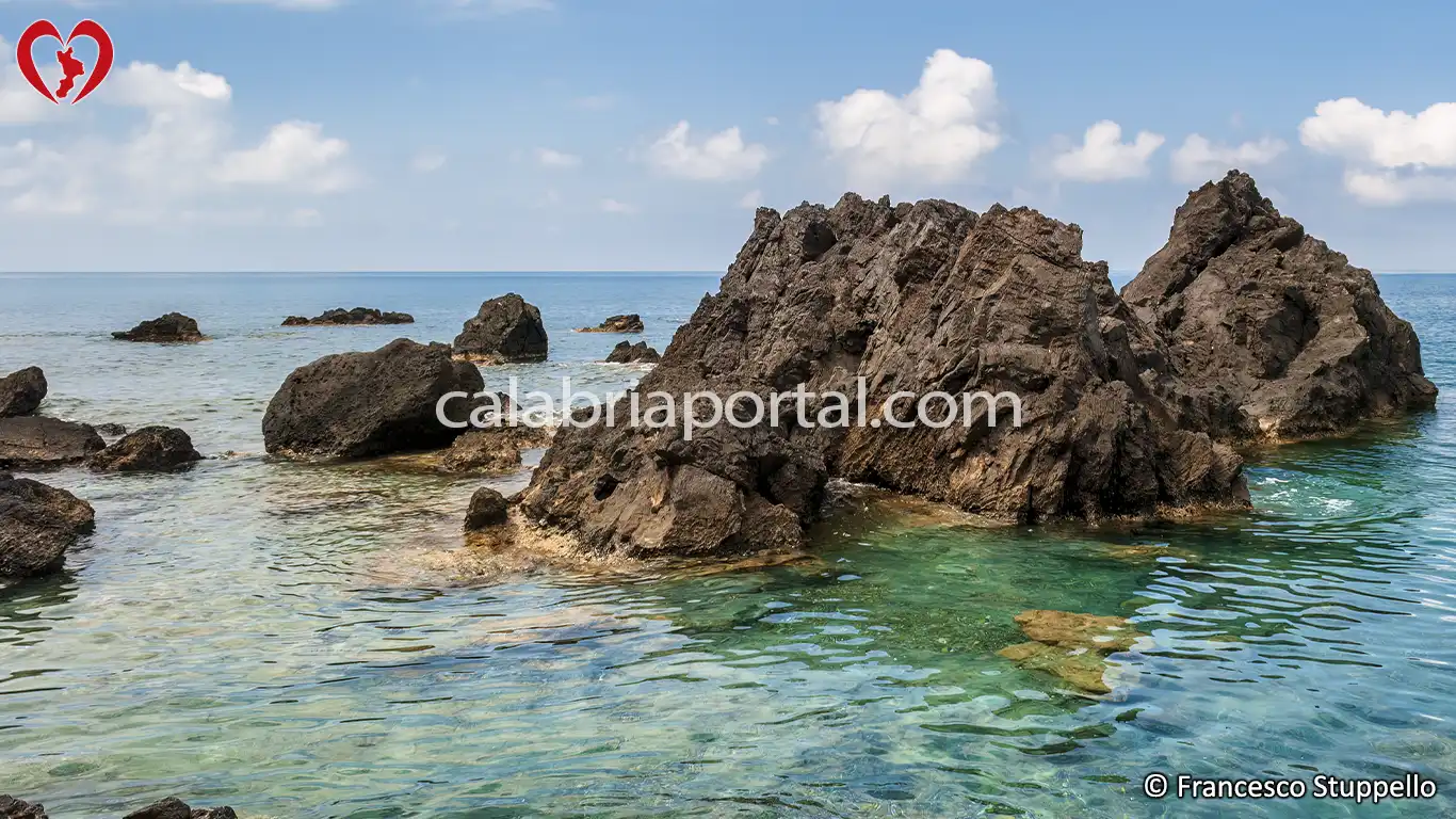 Scogli di Fiuzzi a Praia a Mare