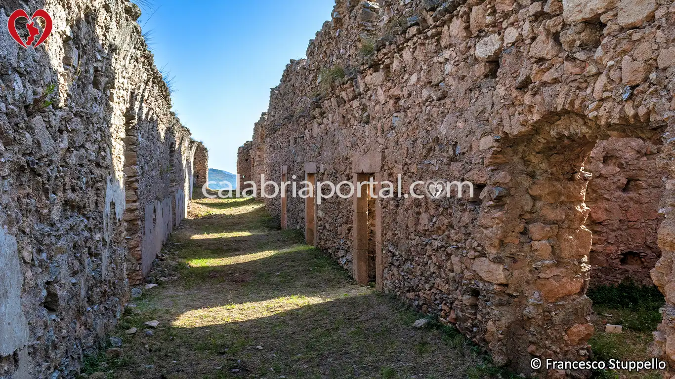 Monastero di Santa Maria del Monte Persano a San Lucido