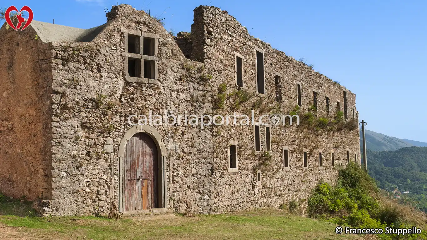 Monastero di Santa Maria del Monte Persano a San Lucido