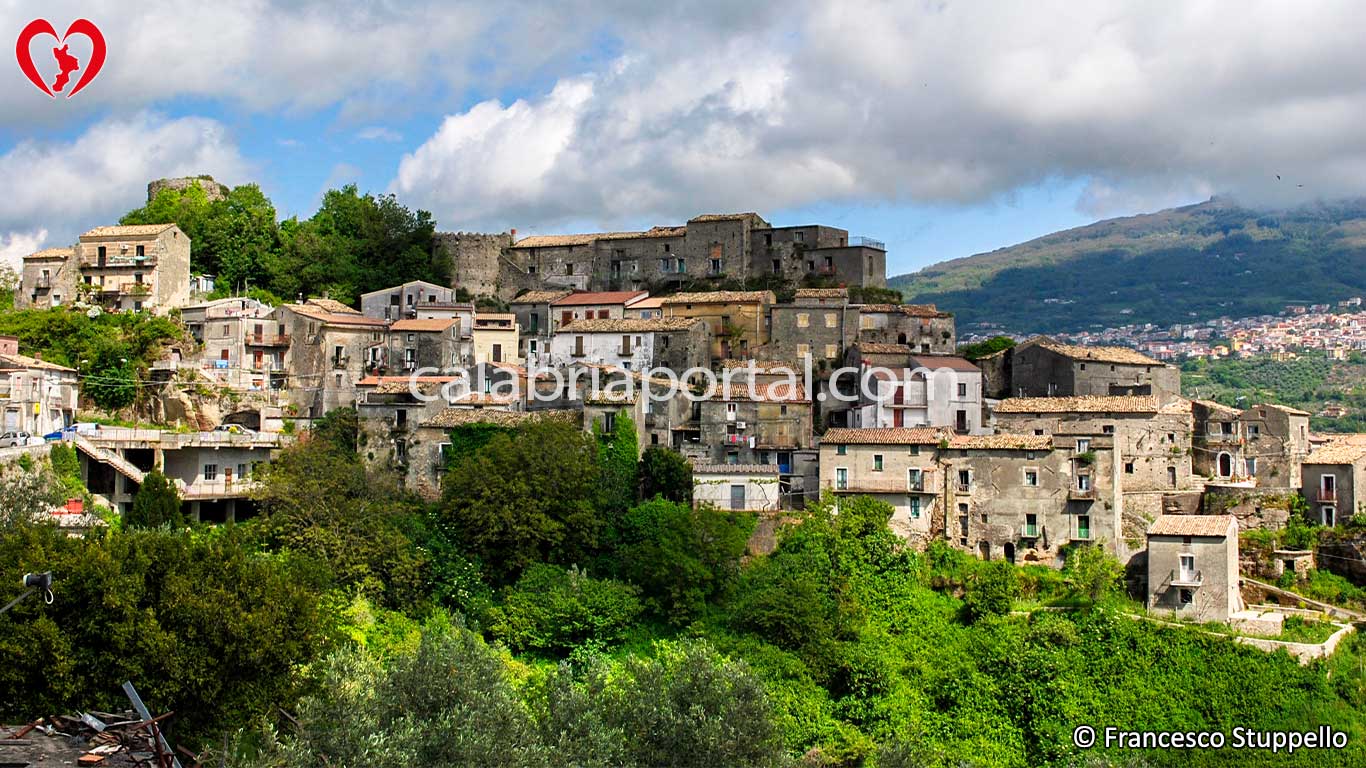Valle del Savuto (Calabria): cosa vedere, fare, turismo