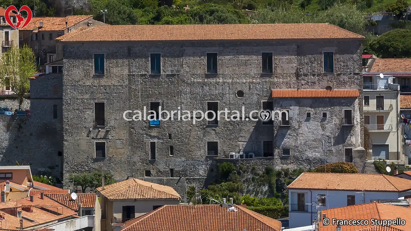 Palazzo Storico dei Principi Spinelli a Scalea