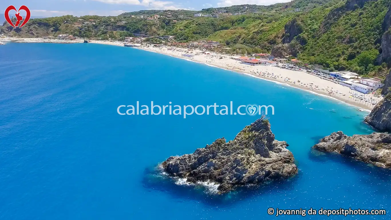 La Spiaggia della Tonnara a Palmi: mare e turismo