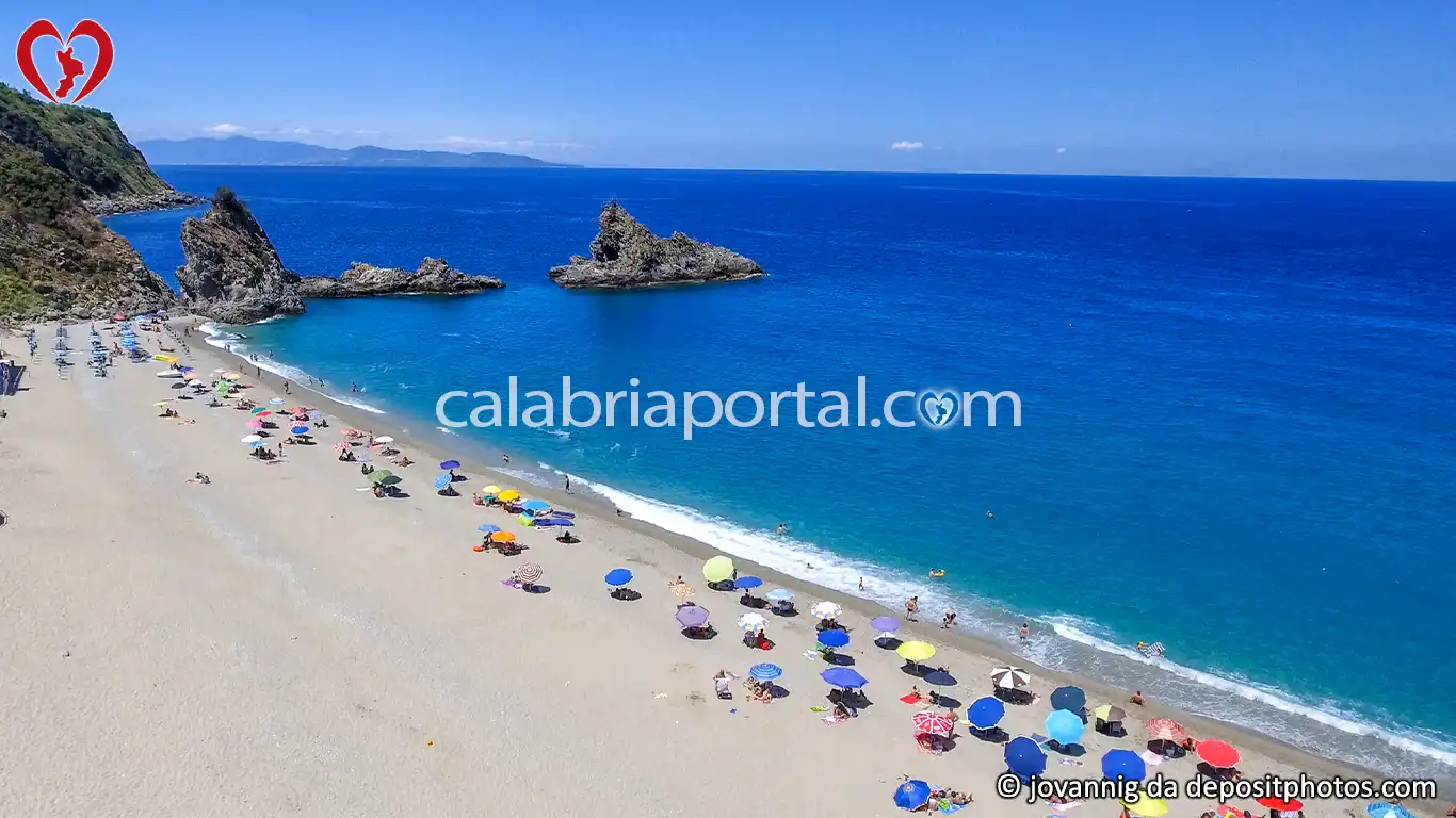 La Spiaggia della Tonnara a Palmi: mare e turismo