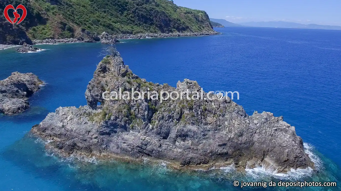 La Spiaggia della Tonnara a Palmi: mare e turismo
