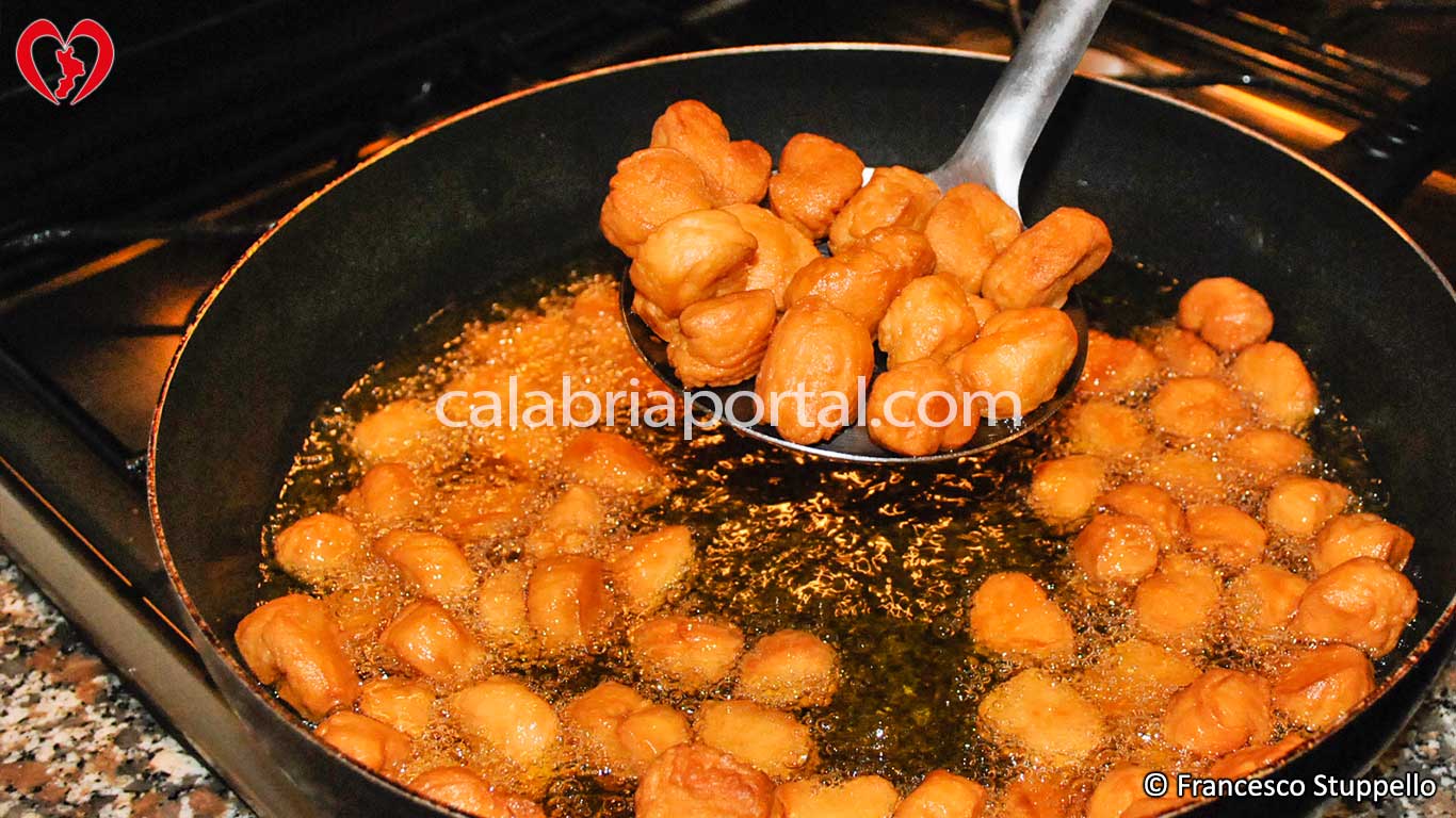 Turdilli Calabresi al Miele di Fichi: la ricetta originale