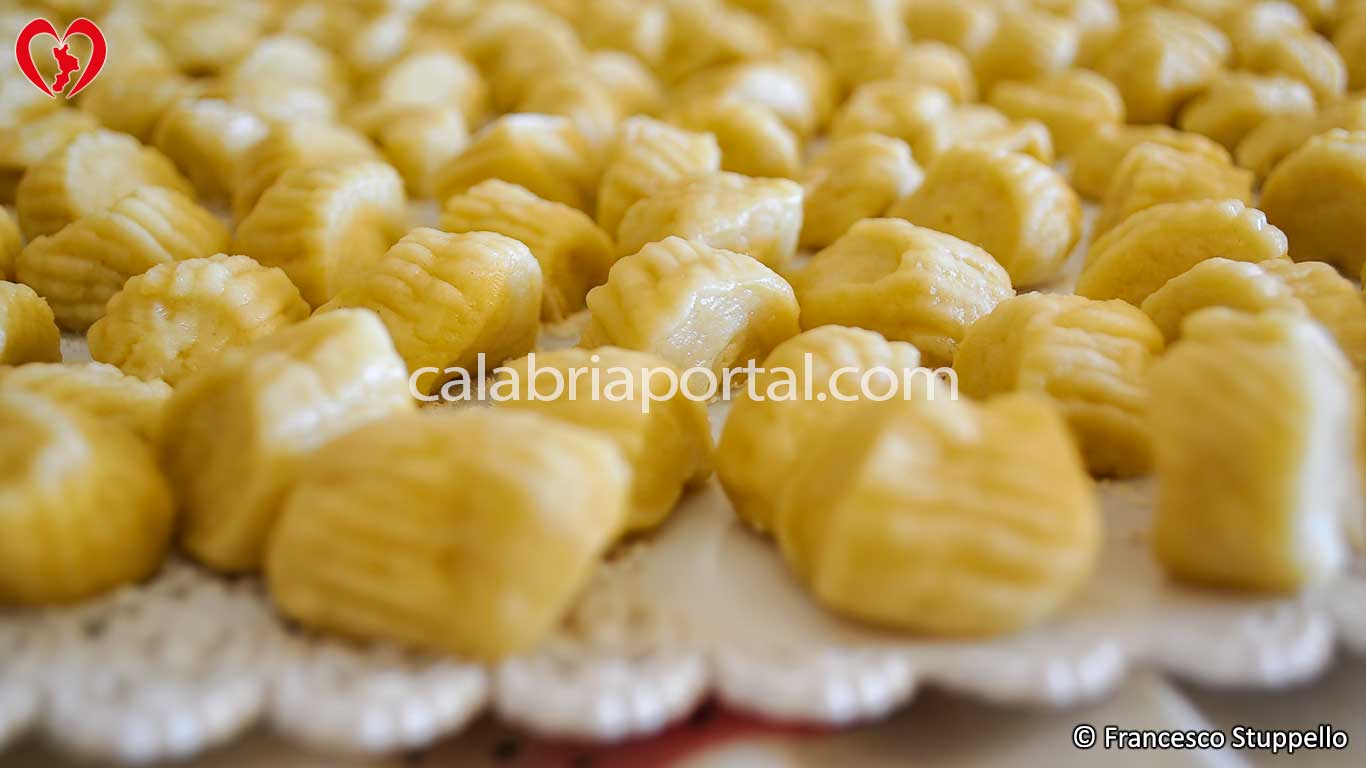 Turdilli Calabresi al Miele di Fichi: la ricetta originale