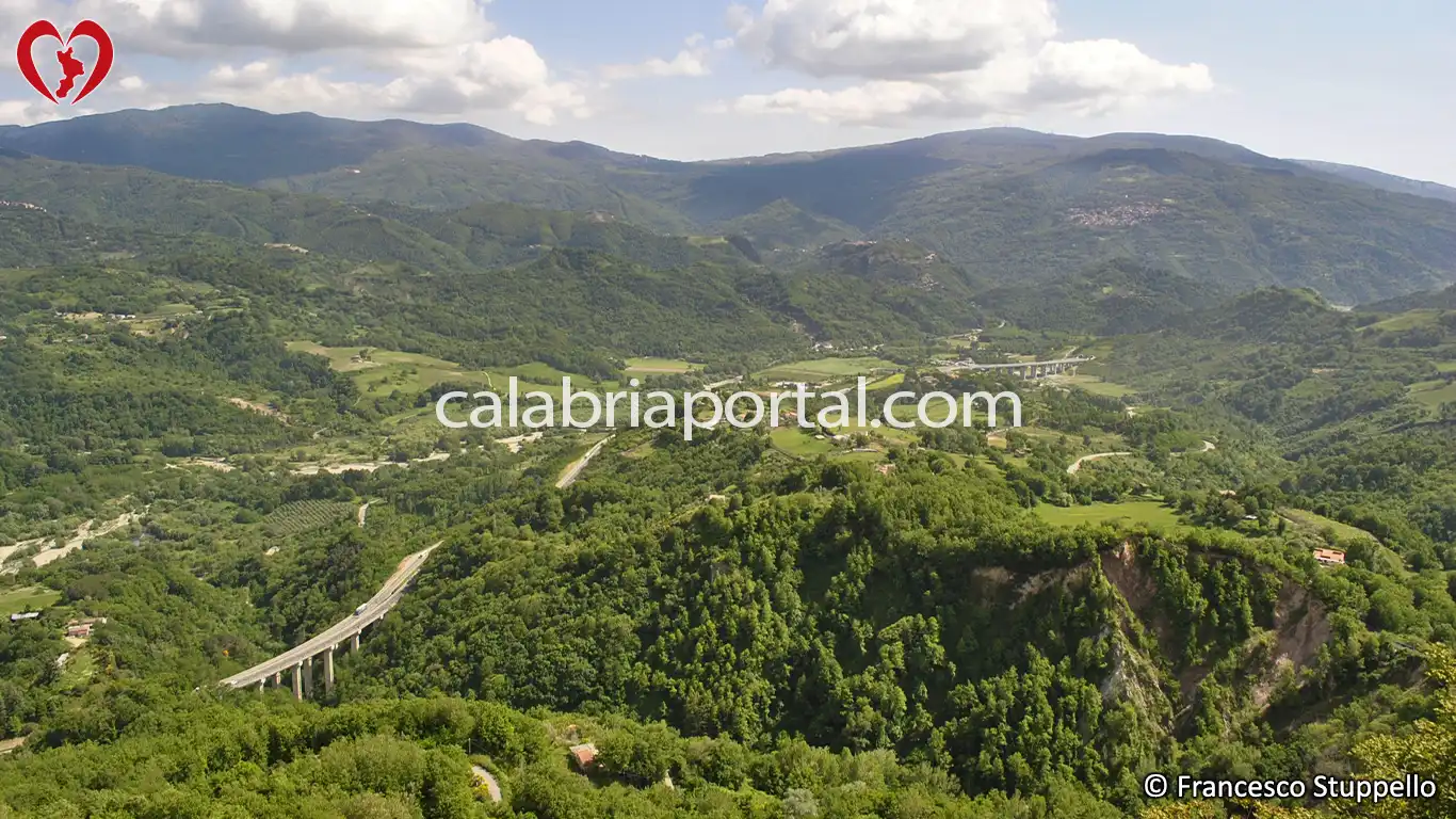 Valle del Savuto (Calabria): cosa vedere, fare, turismo