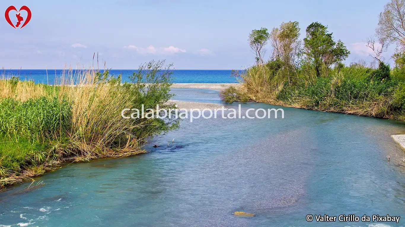 Fiume Lao (Calabria): rafting, natura e turismo fluviale