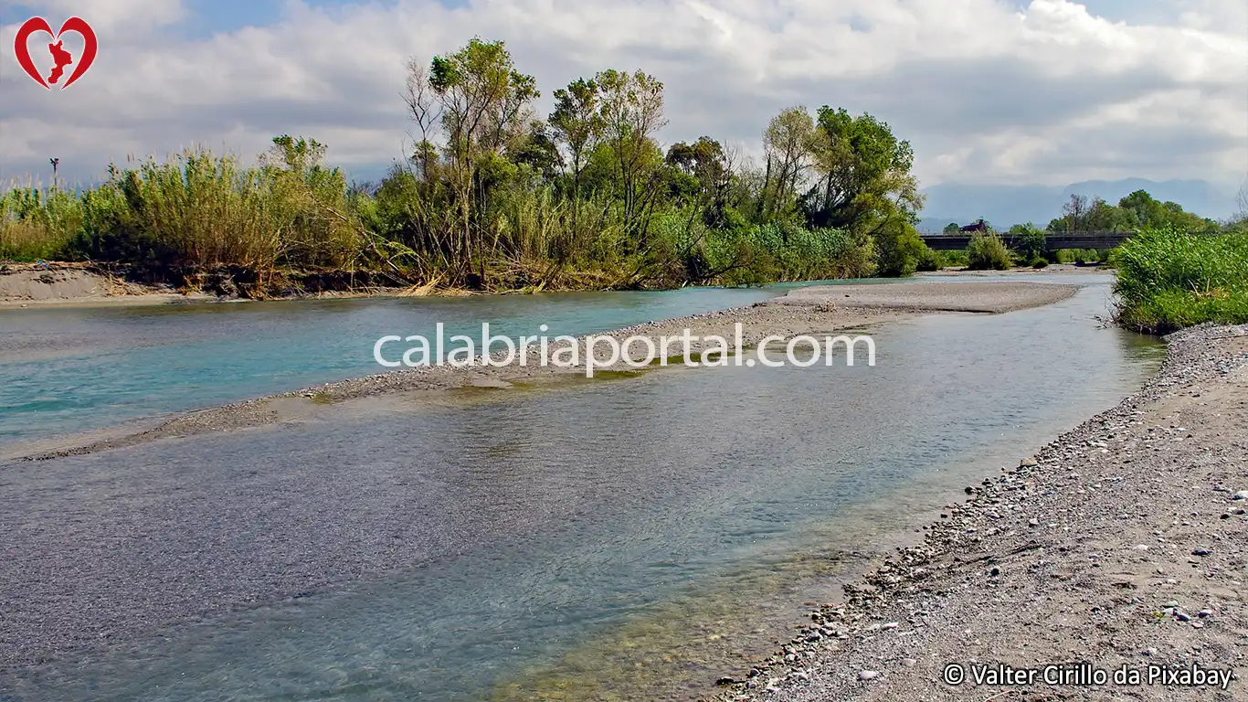 Fiume Lao (Calabria): rafting, natura e turismo fluviale