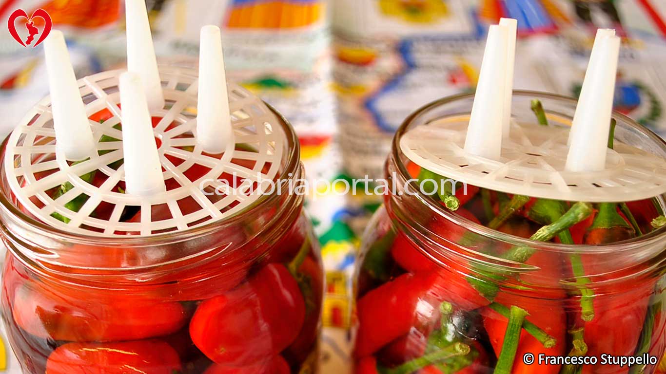 Peperoncini Sottaceto: la ricetta originale calabrese