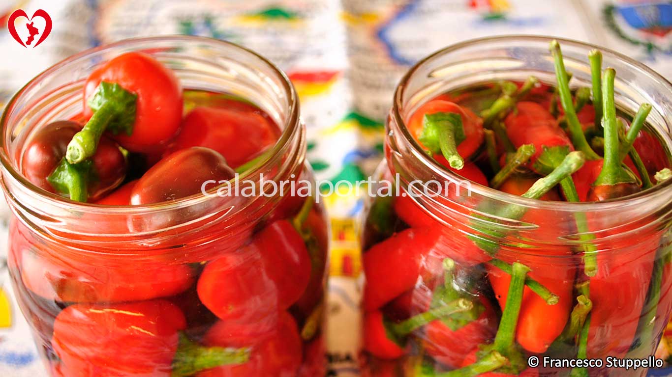 Peperoncini Sottaceto: la ricetta originale calabrese