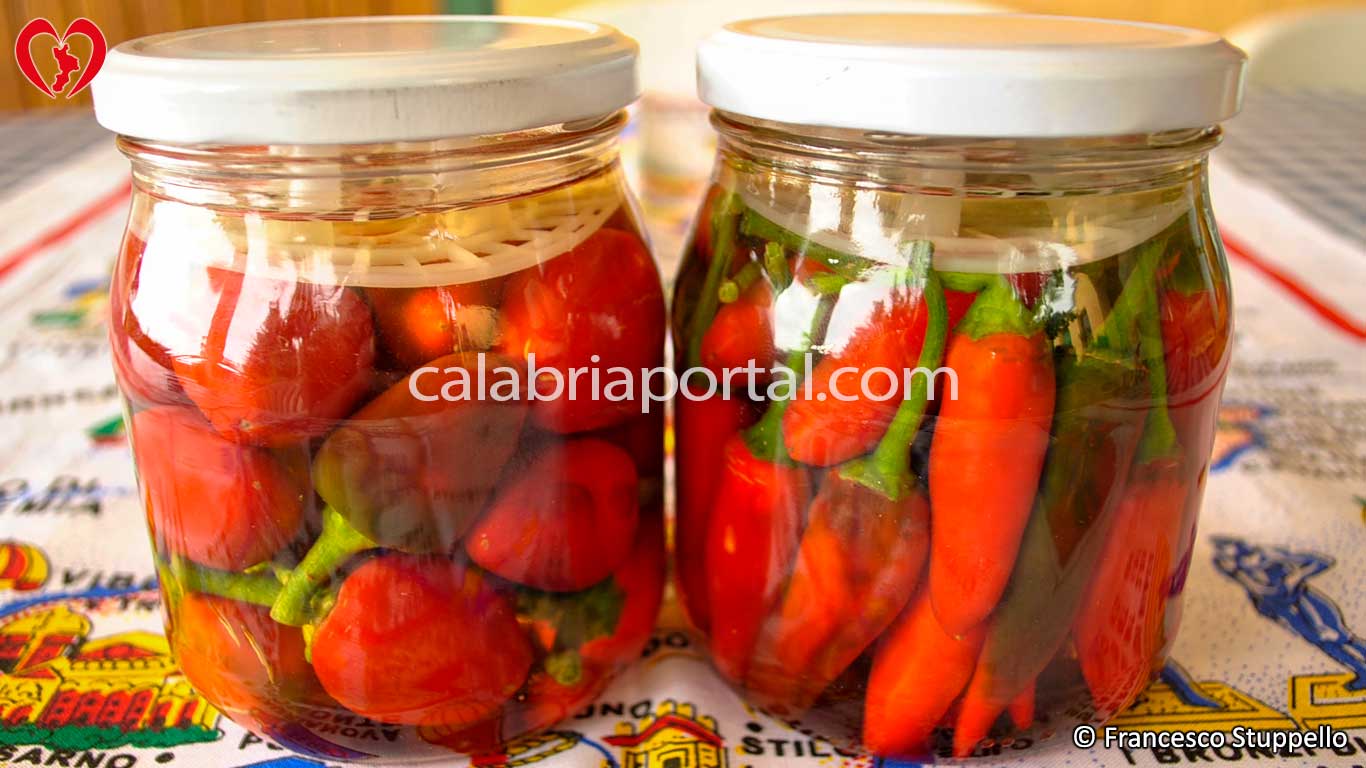 Peperoncini Sottaceto: la ricetta originale calabrese