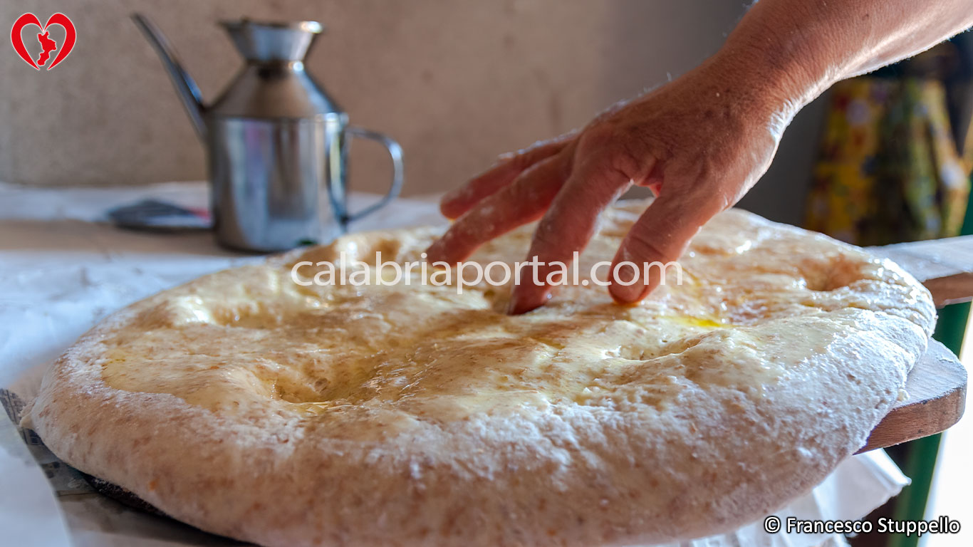 Pitta Calabrese: focaccia tipica della Calabria