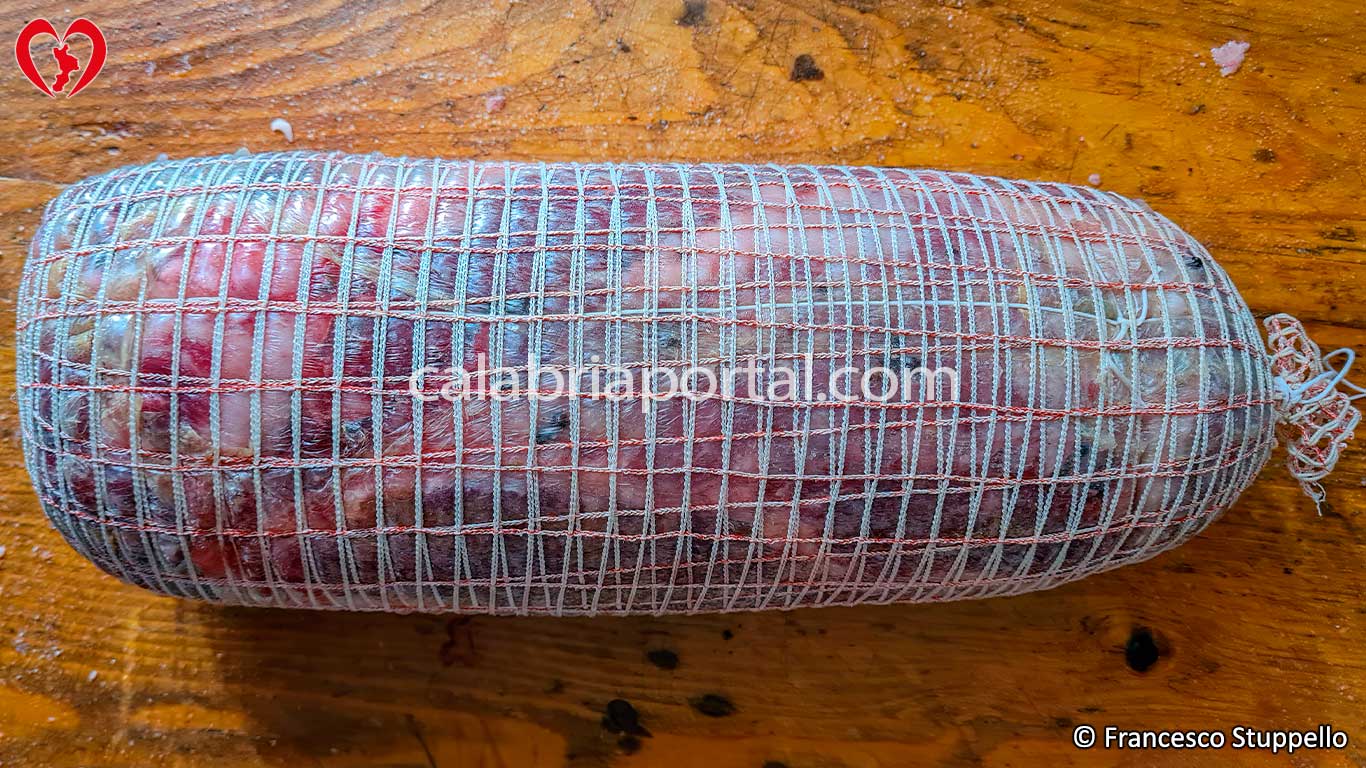 Capocollo Calabrese: salume tipico della Calabria